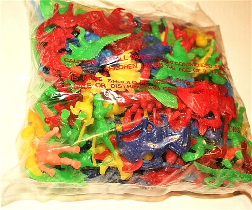 Plastic Prehistoric Dinosaur Caveman 150 Figure Play Set 1960s NOS New ...