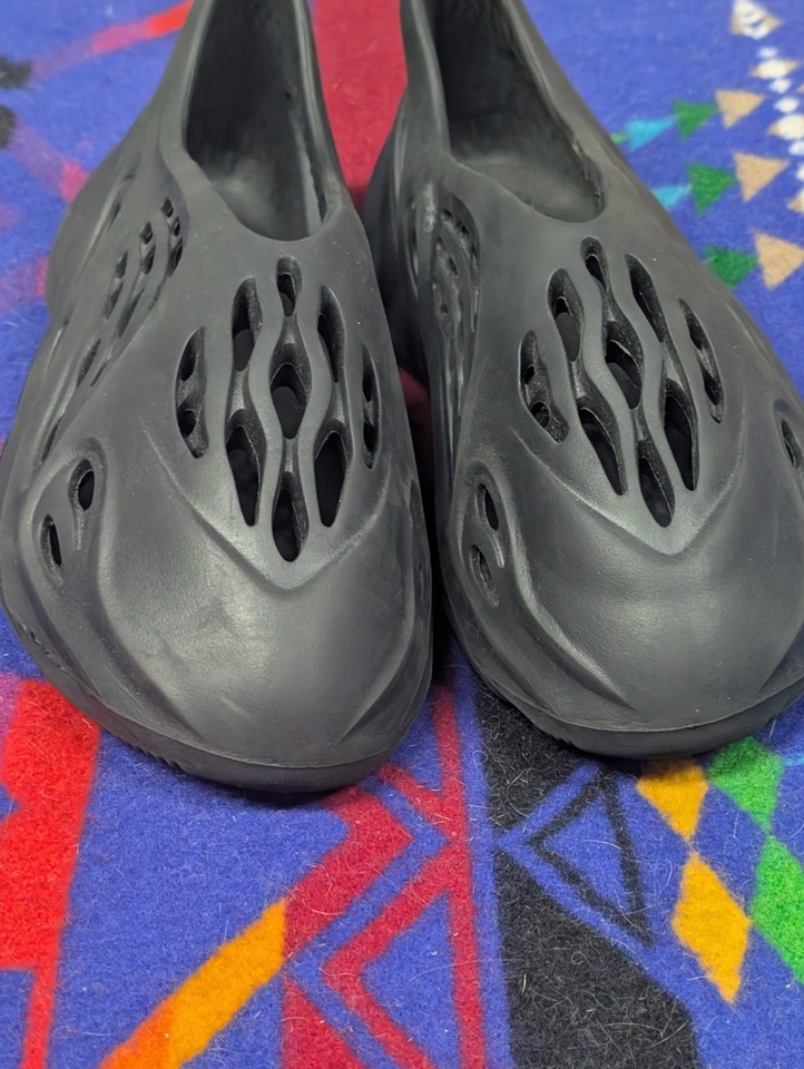 Adidas Yeezy Foam Runner RNR YZY Mens Size 11 Onyx Black HP8739 | eBay