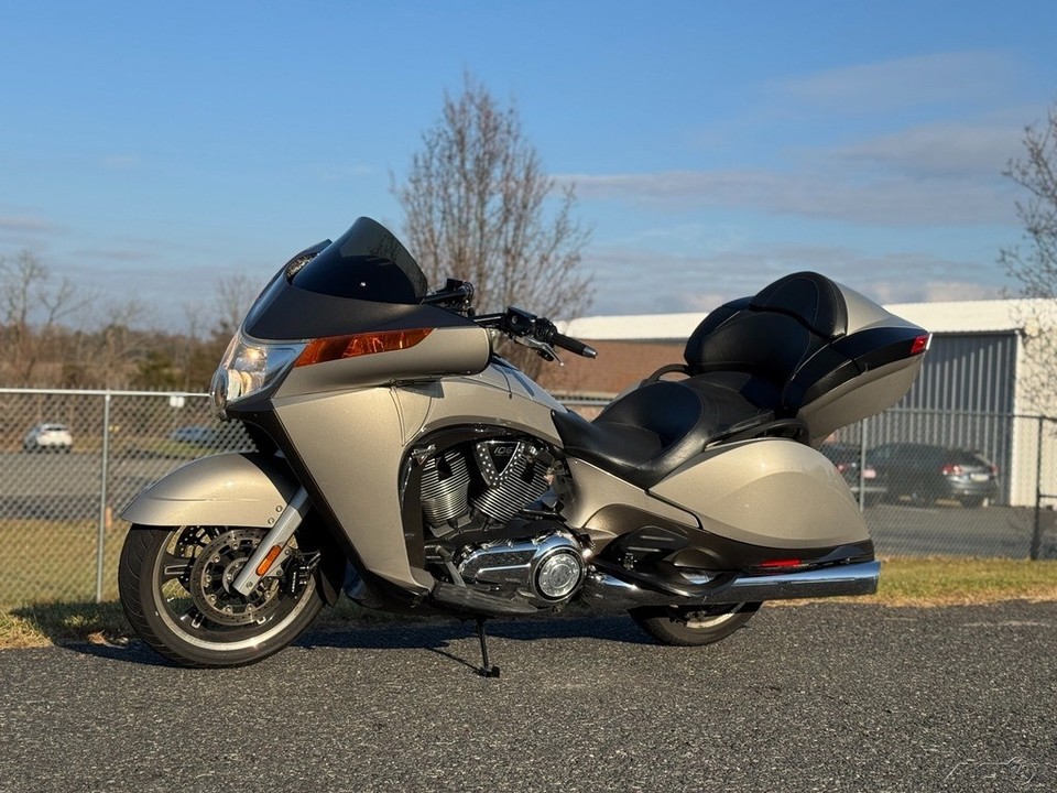2013 Victory Vision Tour | eBay