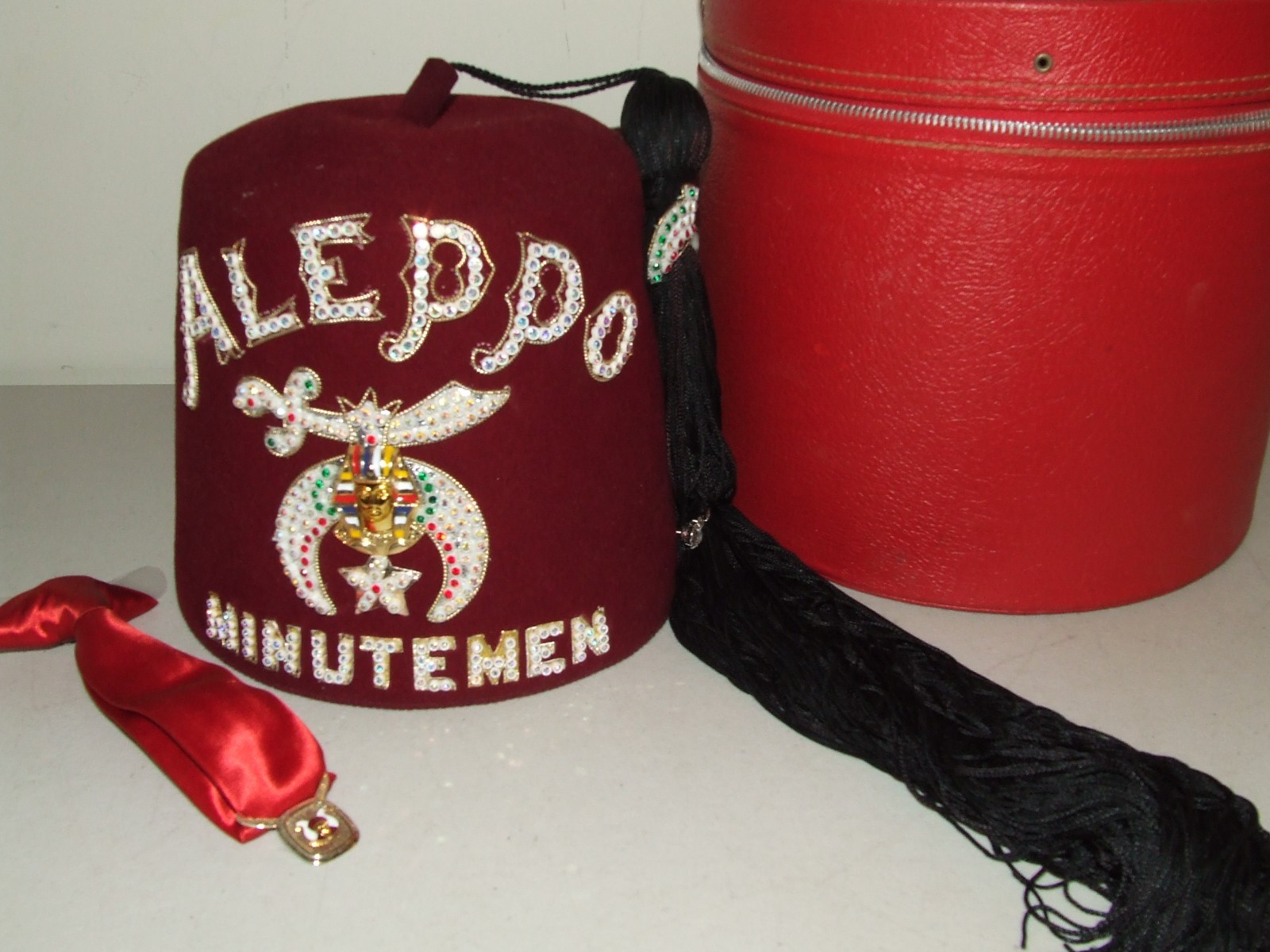 Vintage Shriners Aleppo Minutemen Jewelled Fez Hat & Tie with Case -D ...
