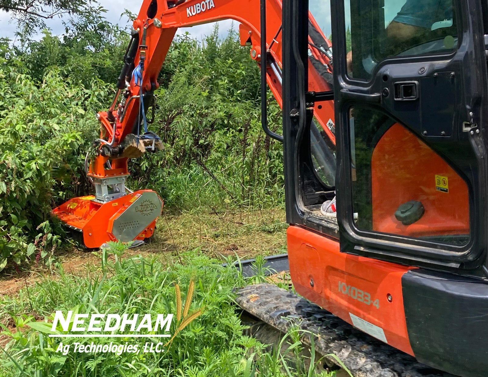 Lipa TLBE-90 Flail Mower (Fits Kubota KX71, KX91, KX033, KX121, KX040 ...