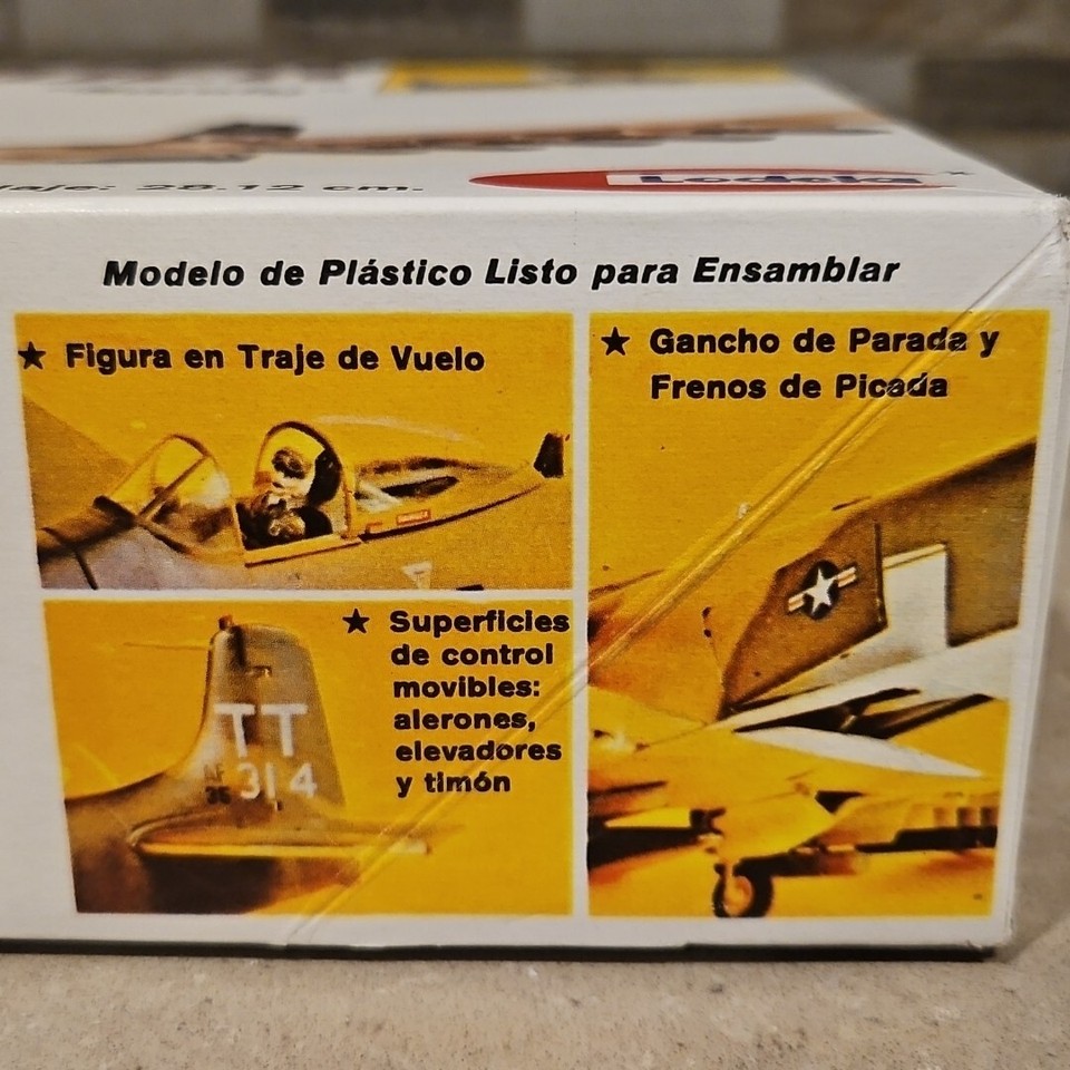 VTG 1973 Revell Lodela 1/40 Douglas A-1H Skyraider SANDY Model Kit H ...