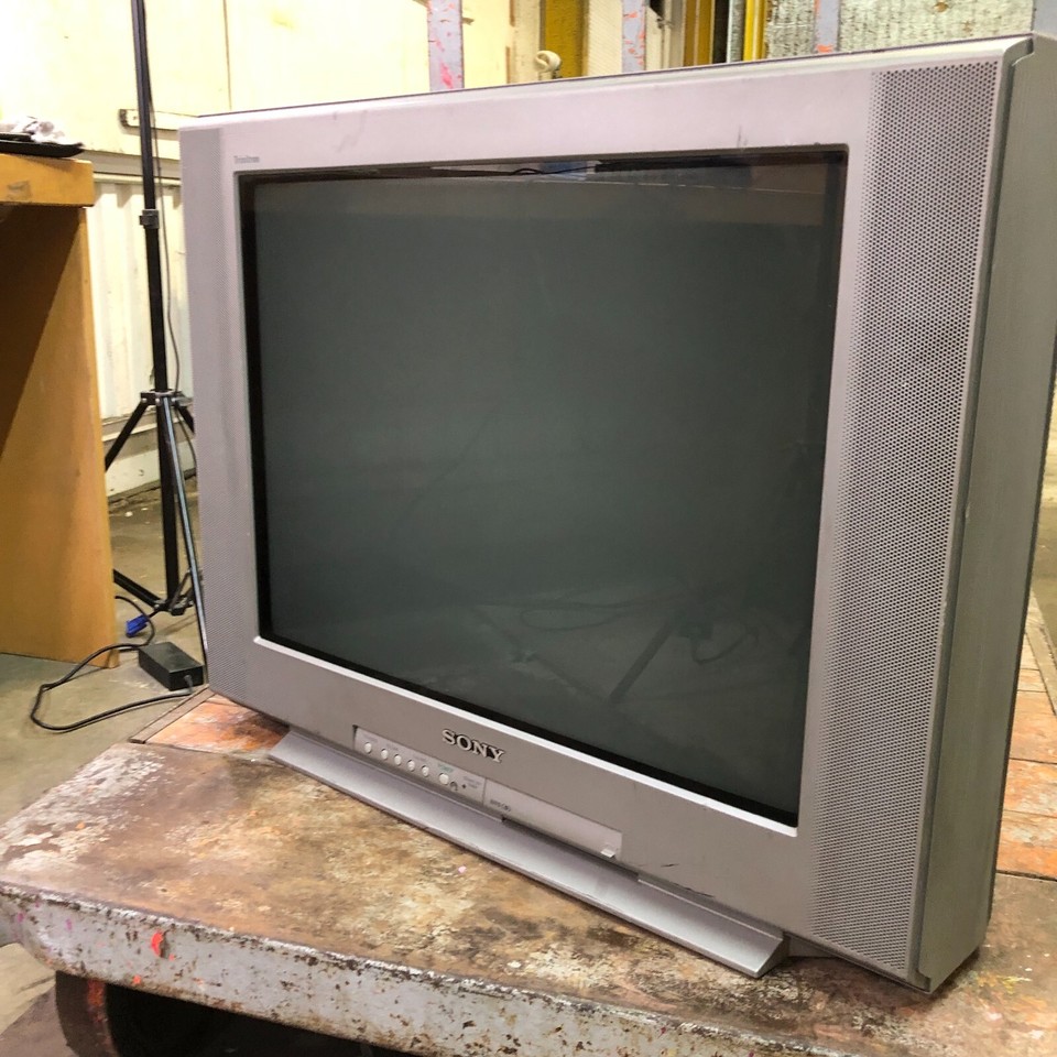 2001 Sony Trinitron KV-24FV12 24" Color Flat Screen CRT TV for Retro ...