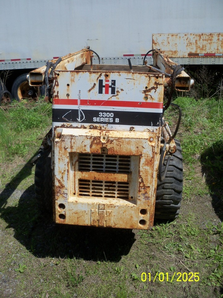 International IH 3300B 3300 Skid Steer Wisconsin VG4D Parts Drive Motor ...
