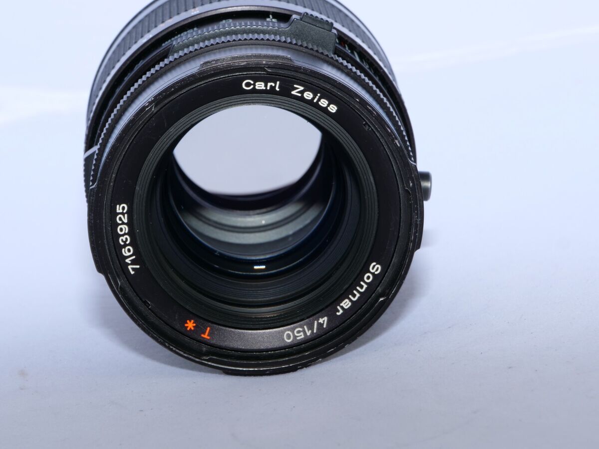 Hasselblad Zeiss Sonnar CF 150mm f4 T* Telephoto Lens. Pro Hasselblad Zeiss Sonnar CF 150mm f4 T* Telephoto Lens. Pro