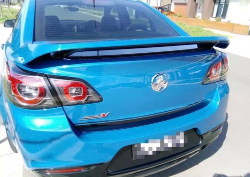 VF Commodore SEDAN (Vinyl Stickers) rear boot garnish decal - 2 Stripe ...