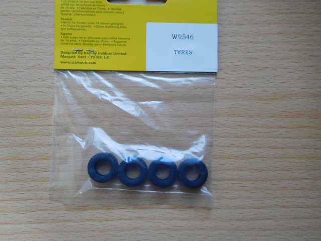 Scalextric - Classic Mini 4 x Tyres W9546 for C2807 C2980A C3640 etc. N ...