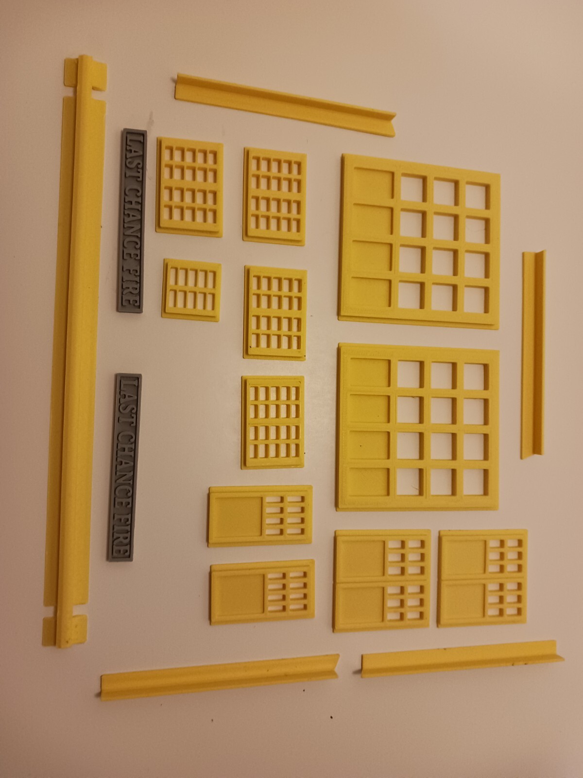 O SCALE FIRE STATION, FIREHOUSE "LAST CHANCE FIRE" 1:48 1/48 3D PRINTED ...