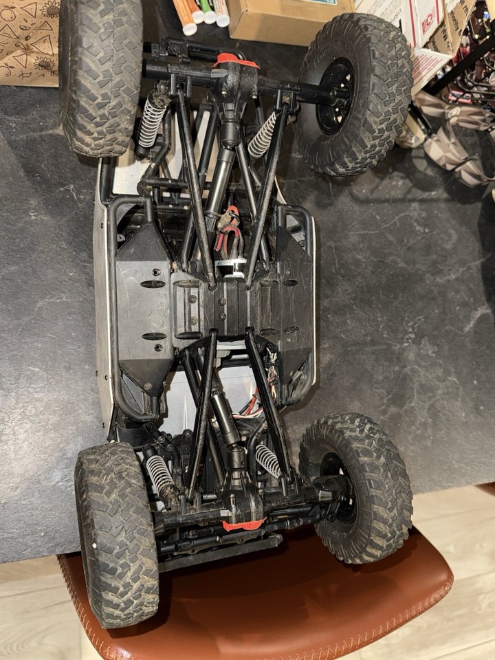 1.9 Axial Wraith 1/10 Scale RC Crawler Rock Crawler 4WD | eBay