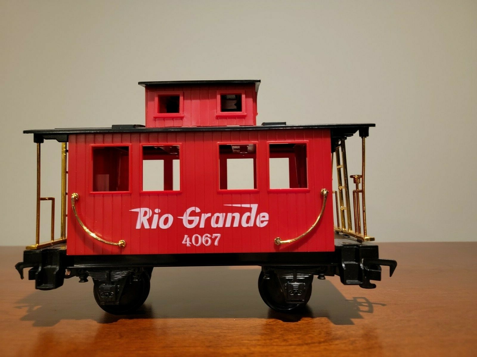 SCIENTIFIC TOYS G SCALE : RIO GRANDE #4067 BOBBER CABOOSE CAR RED | eBay