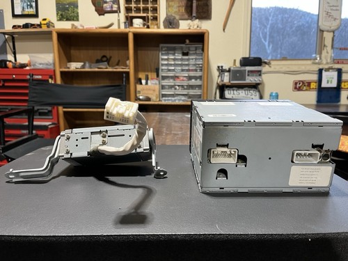 1999-2001 Toyota Camry 4Runner CD Cassette Tape Radio Stereo AD6803 ...