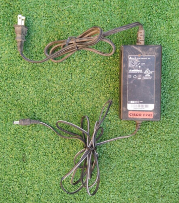 FRAYED Delta Electronics AC Adapter EADP-36KB A Input 120V Output 12V ...
