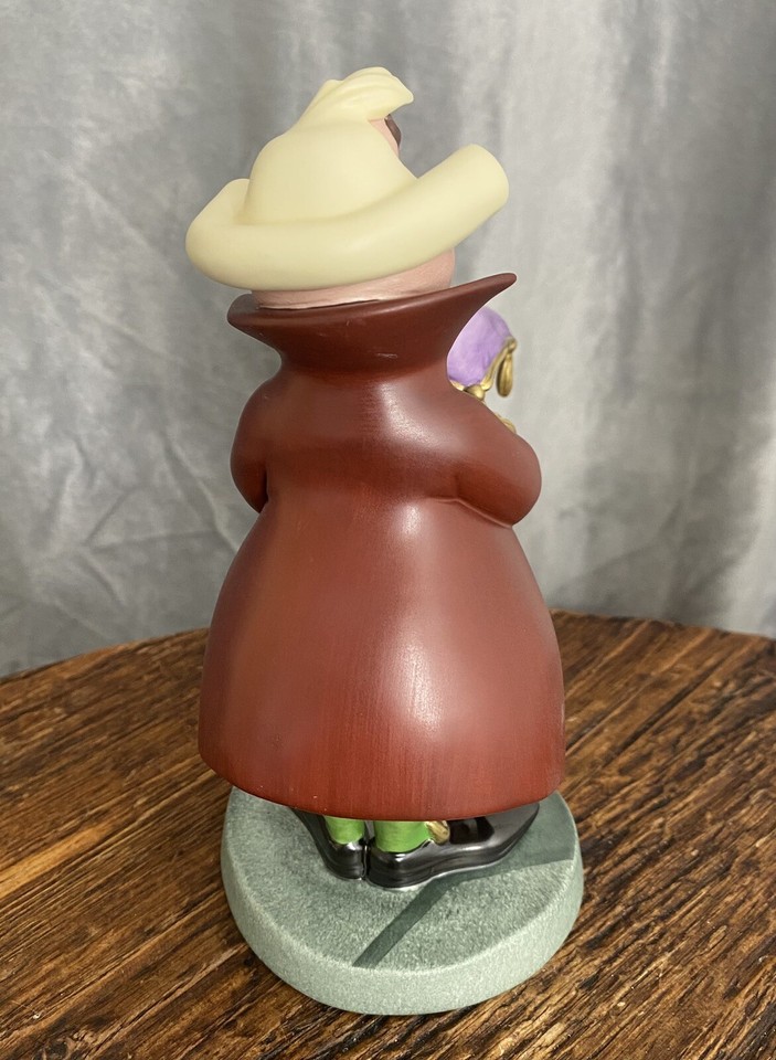 WDCC w/Box & COA, Cinderella, FOOTMAN, "Presenting the Glass Slipper ...