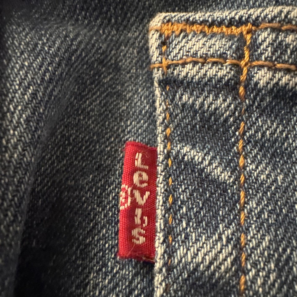 Levis Wedgie Straight Jeans Womens Size 32 Button Fly Medium Wash Blue ...