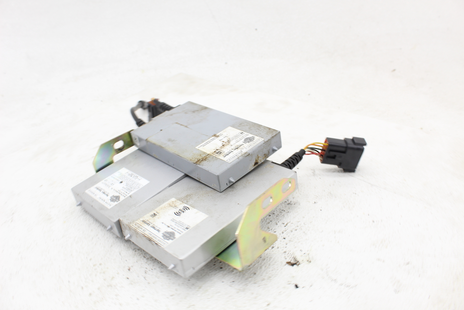 06-13 Harley Davidson Touring Electra Road Street CB ipod XM Module w ...