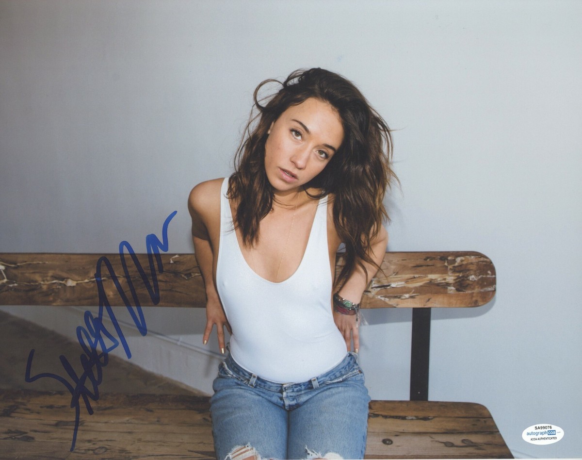 Stella Maeve Roddelmeisje