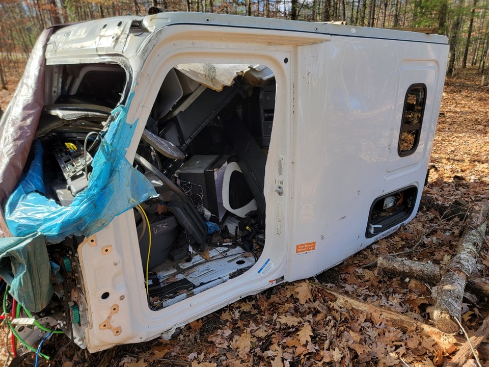 2020 Freightliner Cascadia interior cabinets and more | eBay