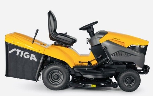 Stiga Estate 7122 W Twin-Cylinder Lawn Tractor Mower. Only 3 Hours Use ...