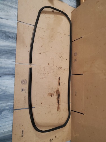 82-93 foxbody mustang oem notchback trunk seal gasket | eBay