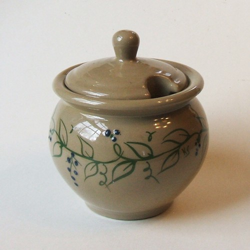 Hartstone USA Stoneware Honey Pot Green Vine Blue Berries | eBay