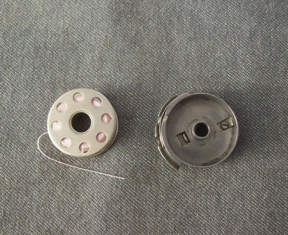 Singer 301A Sewing Machine Bobbin Case #45750, Bobbin, & Rotating Hook ...
