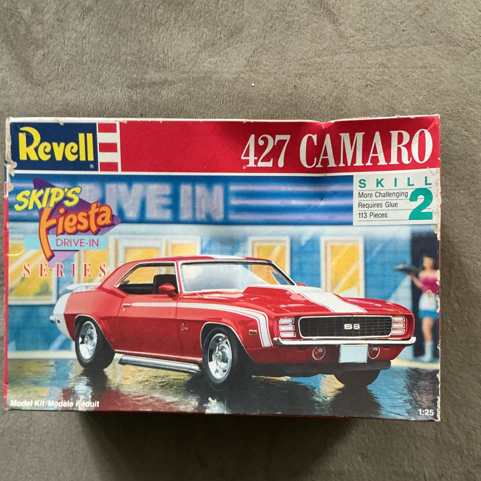 Revell 427 Camaro Red White 1:25 Model Kit 113 Pieces Skips Fiesta ...