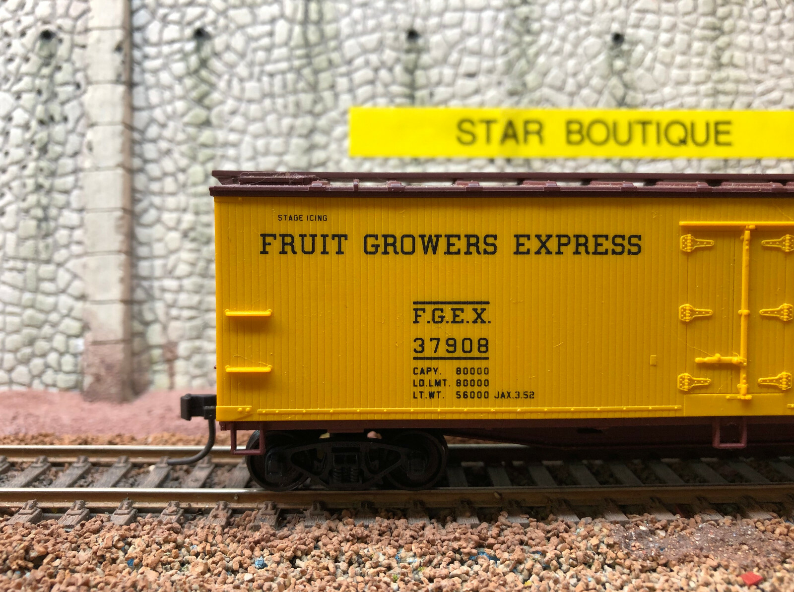 ATHEARN HO - Box car 40' frigorifique 'Fruit Growers Express' F.G.E.X ...