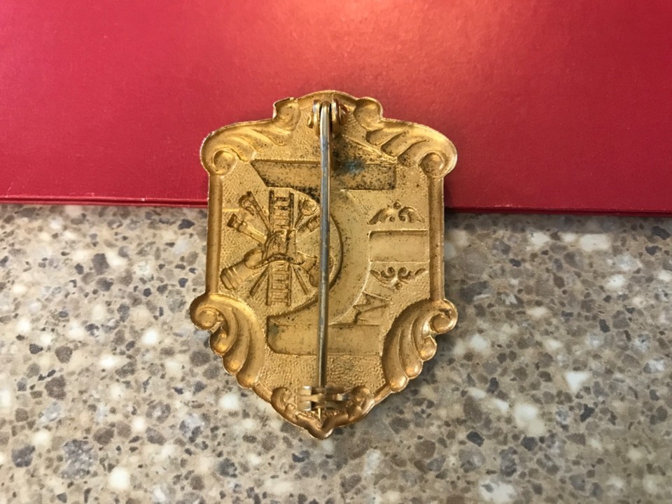 Rensselaer NY FD Foreman Pumper No. 4 Breast Badge Circa 1975 | eBay