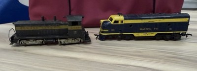 Two Vintage Ho Scale Train Locomotives Howard Lines And Santa Fe | eBay