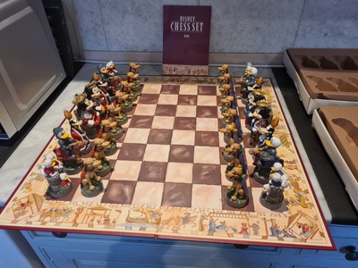 Vintage ULTRA RARE Disney LIMITED EDITION Chess Set PLEASE READ ...