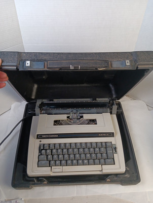 Smith Corona Electra XT Electric Correction Typewriter with Carry Case ...