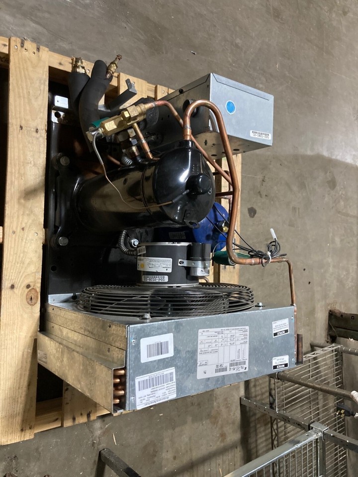 Hussmann RFL4 Four Door Glass Freezer Merchandiser 2021 Mod w/ Hybrid ...