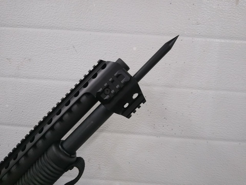 Mossberg Steel Forend Spike-Glass Breaker 590,590 Shockwave,500 ...