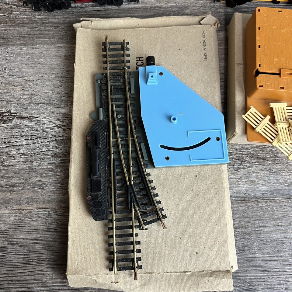 Vintage Lot Of Bachmann HO SCALE Trains And Accessories Platforms ...