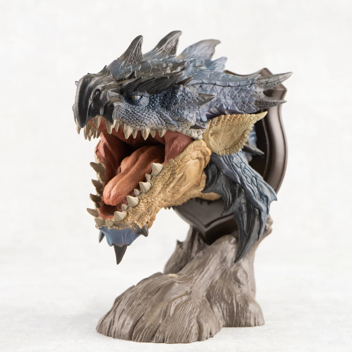 Azure Rathalos Figure