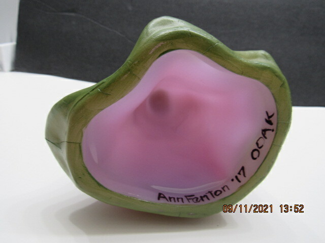FENTON ART GLASS 2017 HALLOWEEN LAVENDER SATIN GHOST FIGURINE OOAK!!🎆 ...