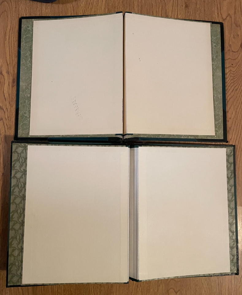 2 Stanley Gibbons Spring Back NEW AGE STAMP ALBUMS (London) - no pages ...