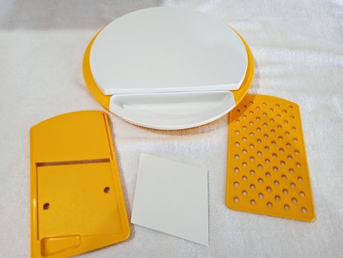 Vintage Tupperware Yellow Grater Cutting Board Veggie Slicer Cooking ...