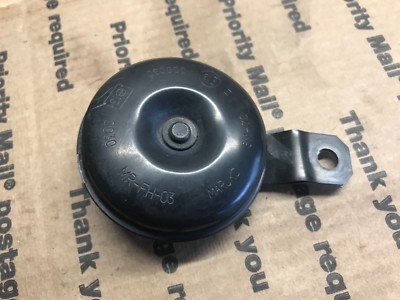 TOYOTA PRIUS 10-15 OEM HORN ALARM SIGNAL WITH BRACKET | eBay