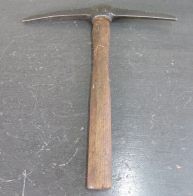 Vintage Small Hand Pick Axe Pickaxe Chipping Hammer Gardening Tool | eBay