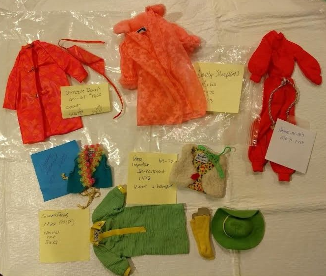 1967-1970 MOD clothing LOT Vintage Barbie 1808 1458 1463 1824 1784 1482 ...
