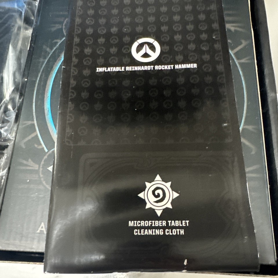 Blizzard Blizzcon VIP 2016 Goodie Box 10th Anniversary- Box opened/New ...