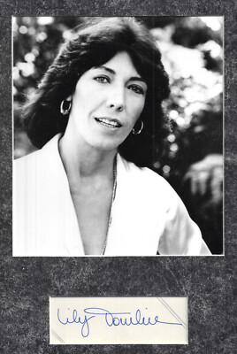Tomlin, Lily: Autograph with an 8"x10" photo / still – Lily Tomlin ...