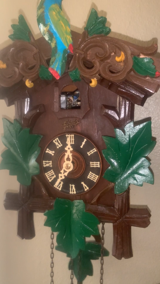 VINTAGE 8 DAY CUCKOO CLOCK WORKING COLORFUL PERCHED BIRD | eBay