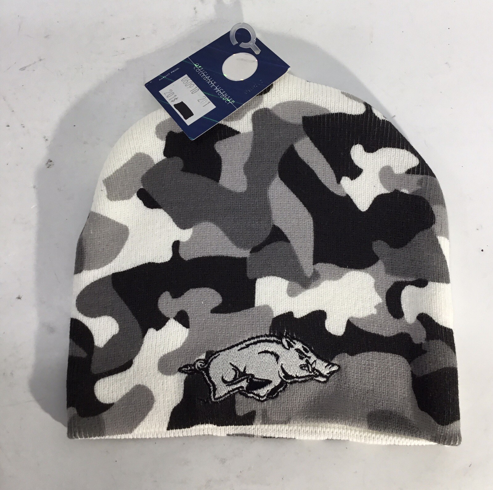 Arkansas Razorbacks Camoflauge Beanie Hat Starter Football Black White ...