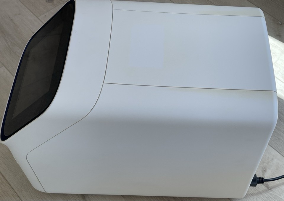 APPLIED BIOSYSTEMS A28134 QuantStudio 5 Real-Time PCR Instrument - As ...