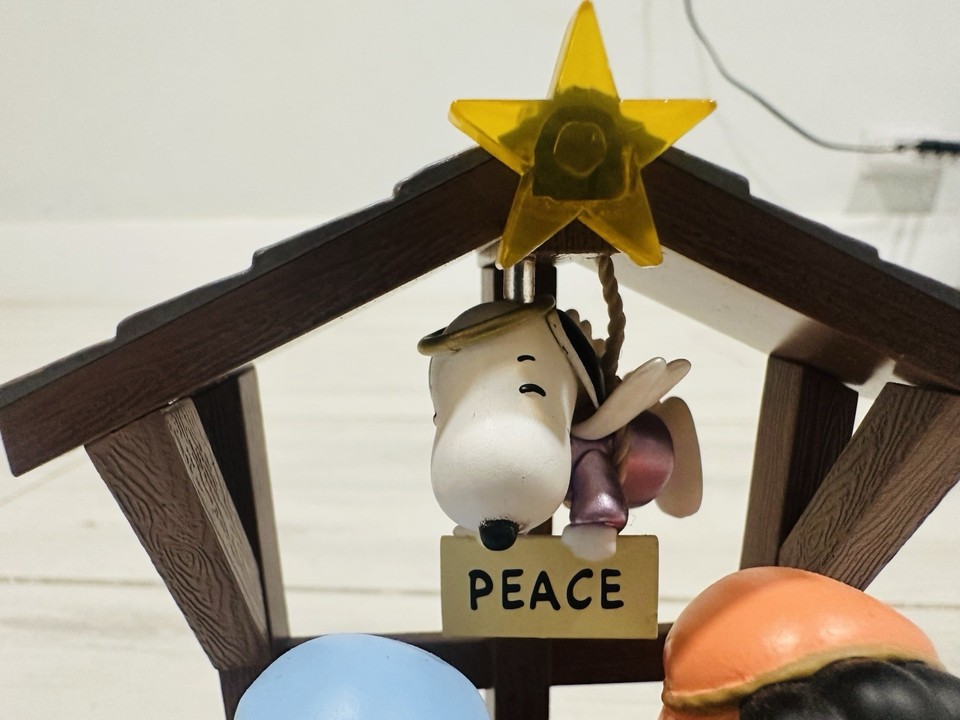 2012 Hallmark PEANUTS PAGEANT Magic Cord Ornament The Peanuts Gang ...