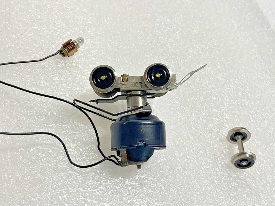 RIVAROSSI HO ENGINE AND COMPONENTS FOR E-8 DIESEL LOCOMOTIVES(SPARE ...