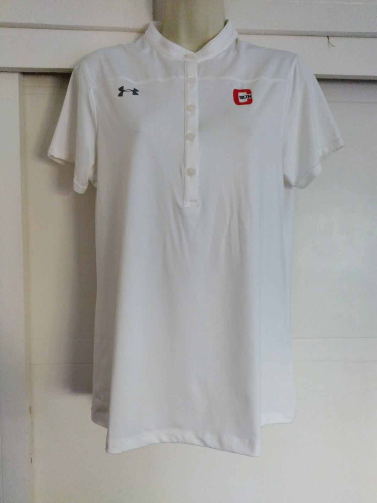 Under Armour Shirt Women's M White CSUN Cal State Northrdige Short ...