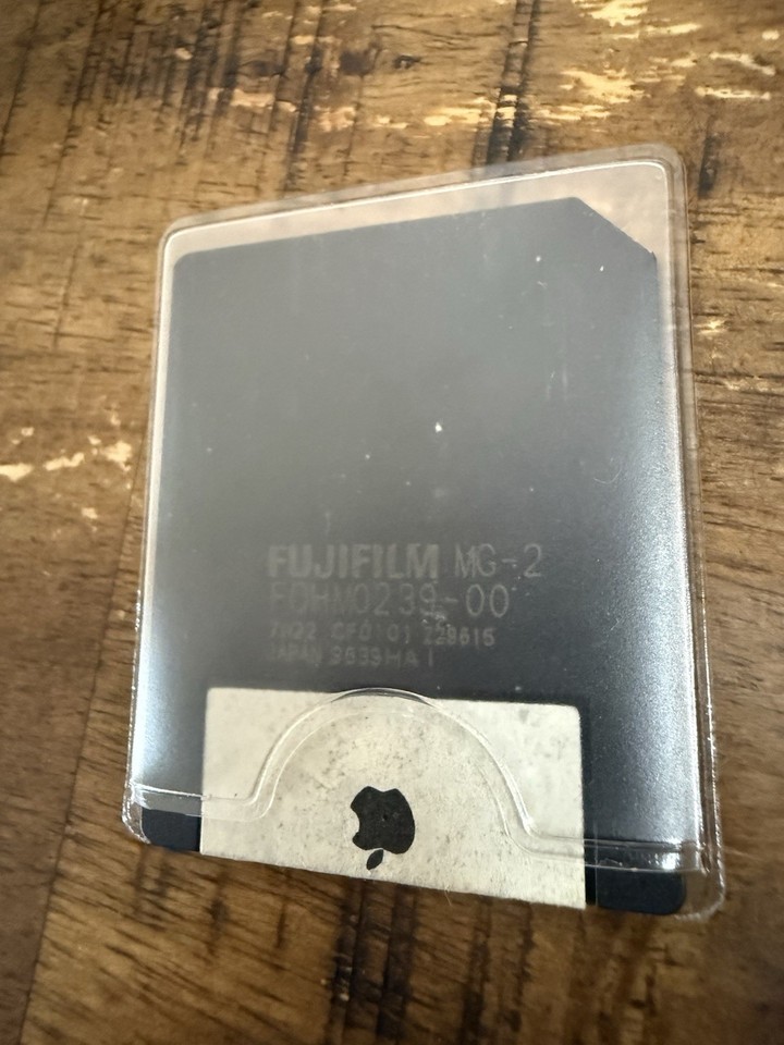 Apple QuickTake 200 Point & Shoot Digital Camera Gray LCD w ...